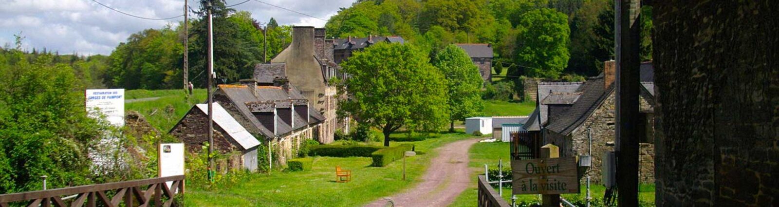 Paimpont - Visite du village de Paimpont et sa forêt légendaire en Bretagne